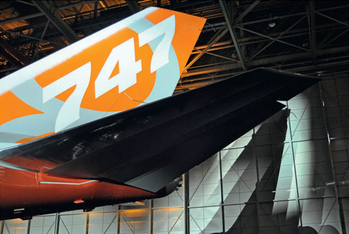 Air International 2011-04